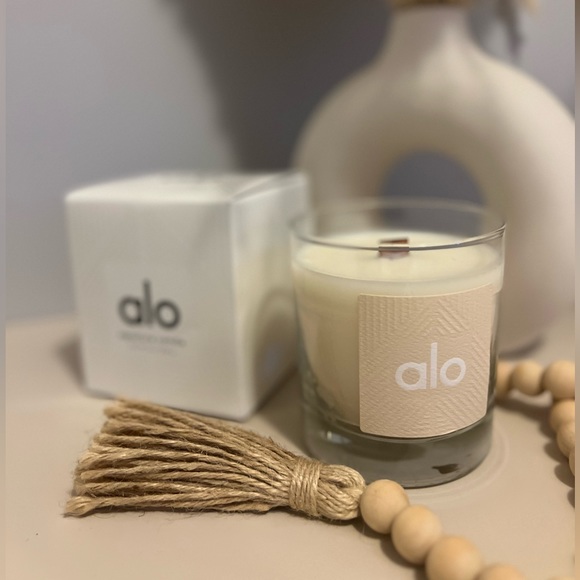 ALO Yoga | Makeup | Alo Signature Candle 8 Oz New In Box | Poshmark